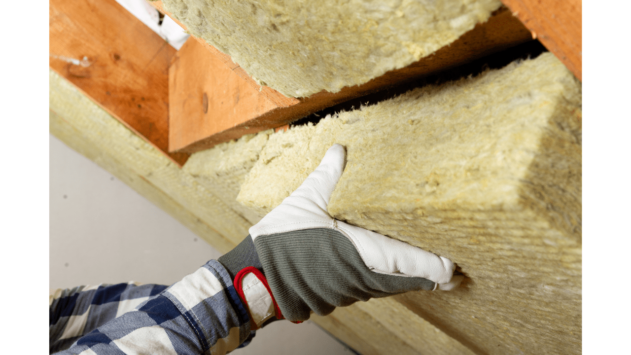 Laine de lin : Avantages & inconvénients pour isoler votre maison